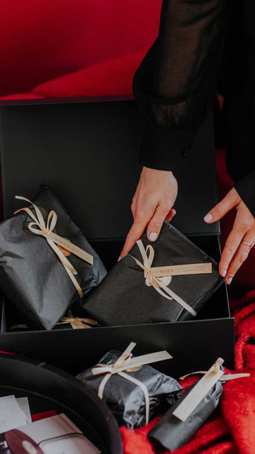 25 Best One Year Dating Anniversary Gifts for Him in 2023 – OpenMityRomance